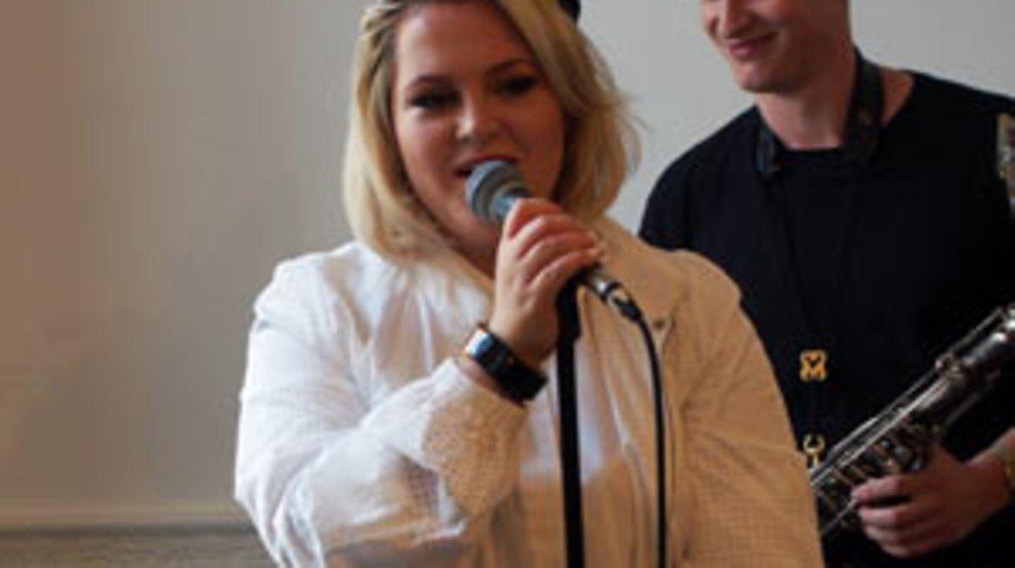 Shop-Opening in London: Drei Fragen an Sängerin Elli Ingram | BRIGITTE.de