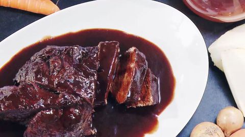 Video-Kochschule: Schmorbraten | BRIGITTE.de