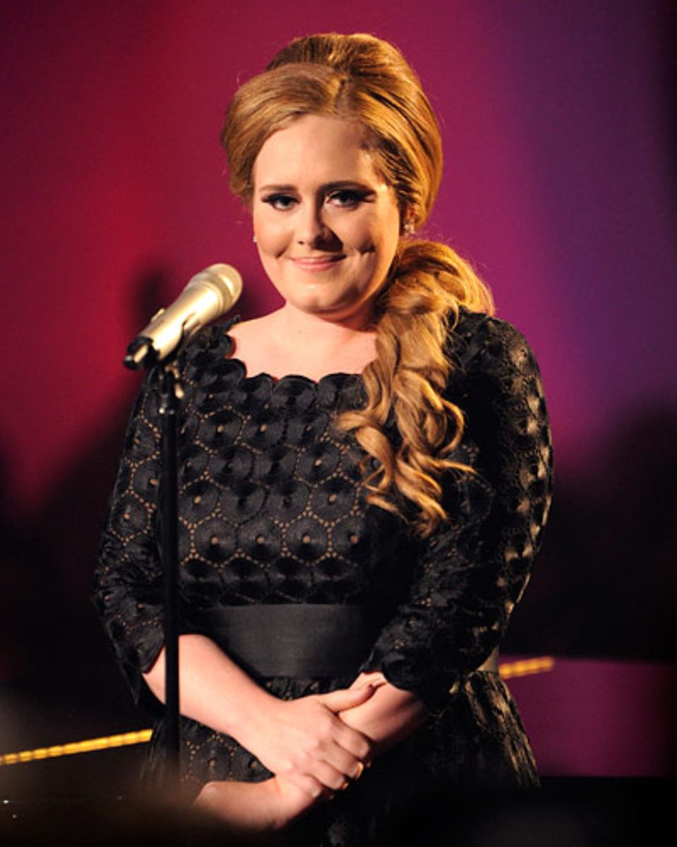 Star-Style: Adele und ihre Frisuren | BRIGITTE.de