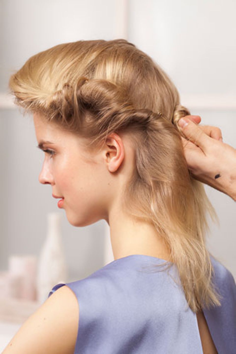 Frisuren: Haare hochstecken: Frisuren zum Nachstylen | BRIGITTE.de