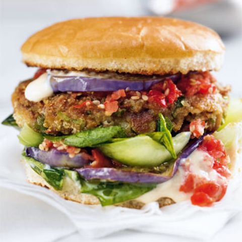 Tofu-Gemüse-Burger | BRIGITTE.de