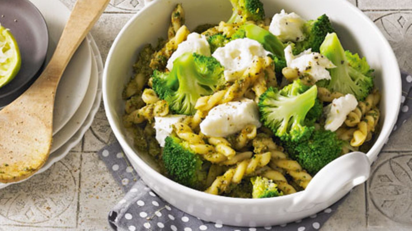 Gemelli mit Brokkoli und Mozzarella | BRIGITTE.de