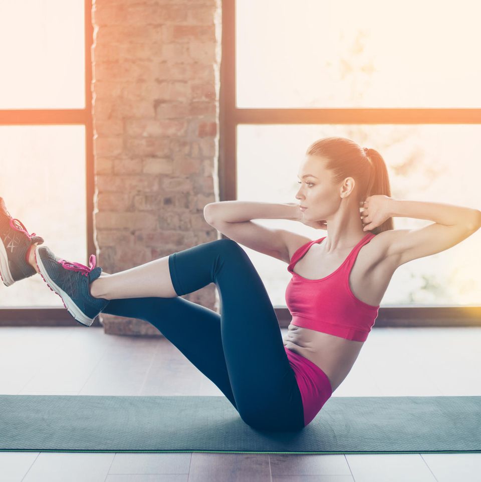 Workouts: Bauch, Beine, Po: Die besten Übungen für zu Hause | BRIGITTE.de