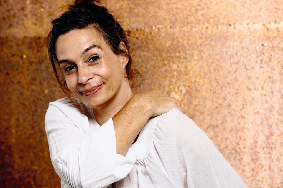 Alexandra Reinwarth: Das irre Experiment dieser Autorin verändert dein Leben | BRIGITTE.de