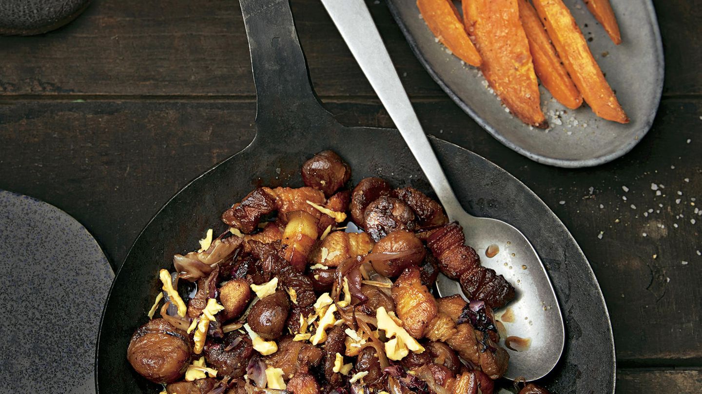 Gebrannte Maronen mit Schweinebauch und Süßkartoffeln | BRIGITTE.de