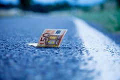 Geld sparen beim Einkauf: Dinge, die niemand braucht | BRIGITTE.de