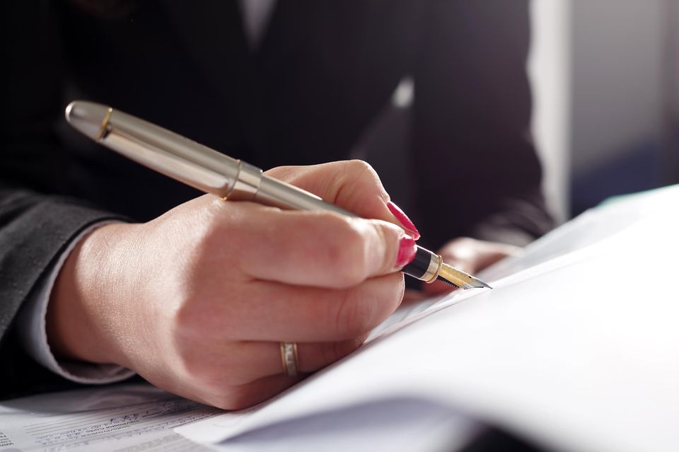 BRIGITTE.de-Knigge: Die richtige Anrede in Briefen | BRIGITTE.de