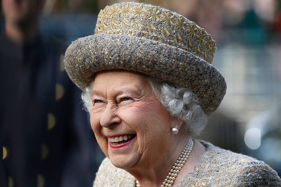 Queen Elizabeth: Wie niedlich! Sie findet David Beckham attraktiv ...