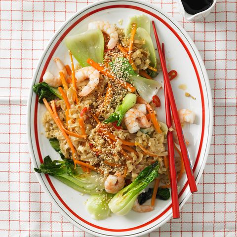 Wok-Gemüse mit Garnelen | BRIGITTE.de