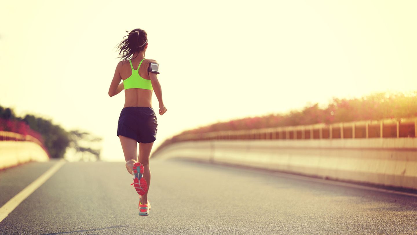 Ausdauersport: Triathlon: Trainingsplan und Tipps für Einsteiger ...