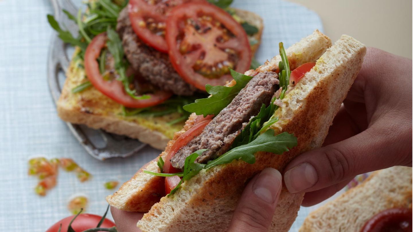 Burger-Salat-Sandwich | BRIGITTE.de