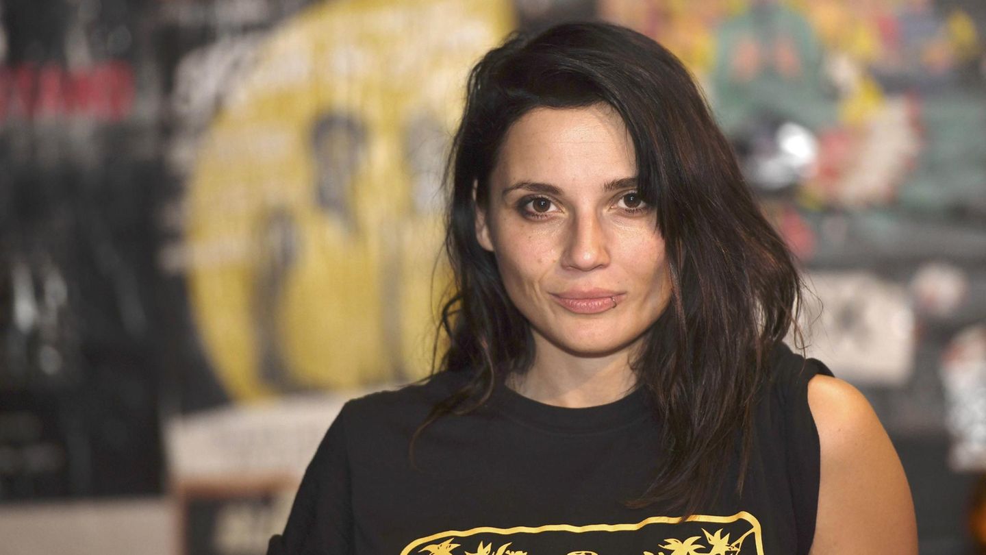 GZSZ: Linda Marlen Runge verheiratet? Sie teilt Foto von ihrem Ehemann ...