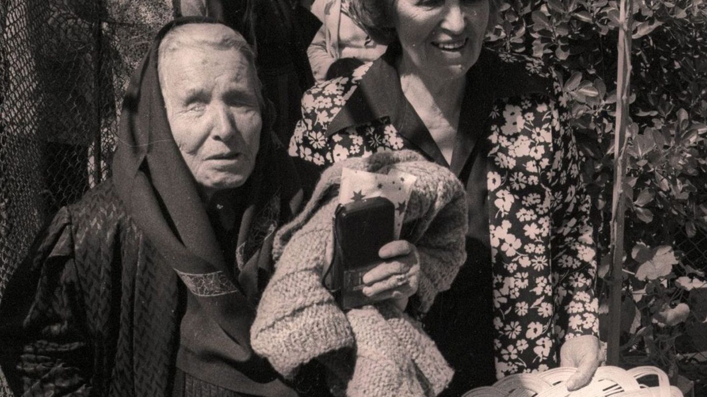 Baba Vanga: Ist eine 19-Jährige die Nachfolgerin der blinden Seherin ...