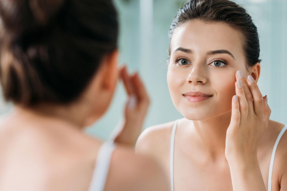 Screen Aging: Warum sich 2021 unser Beauty-Game verändert | BRIGITTE.de