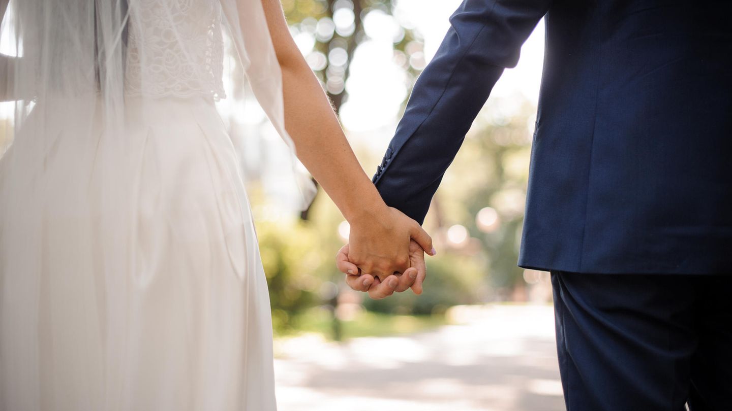 Ungewöhnliche Liebe Onkel Und Nichte Haben Geheiratet Brigittede