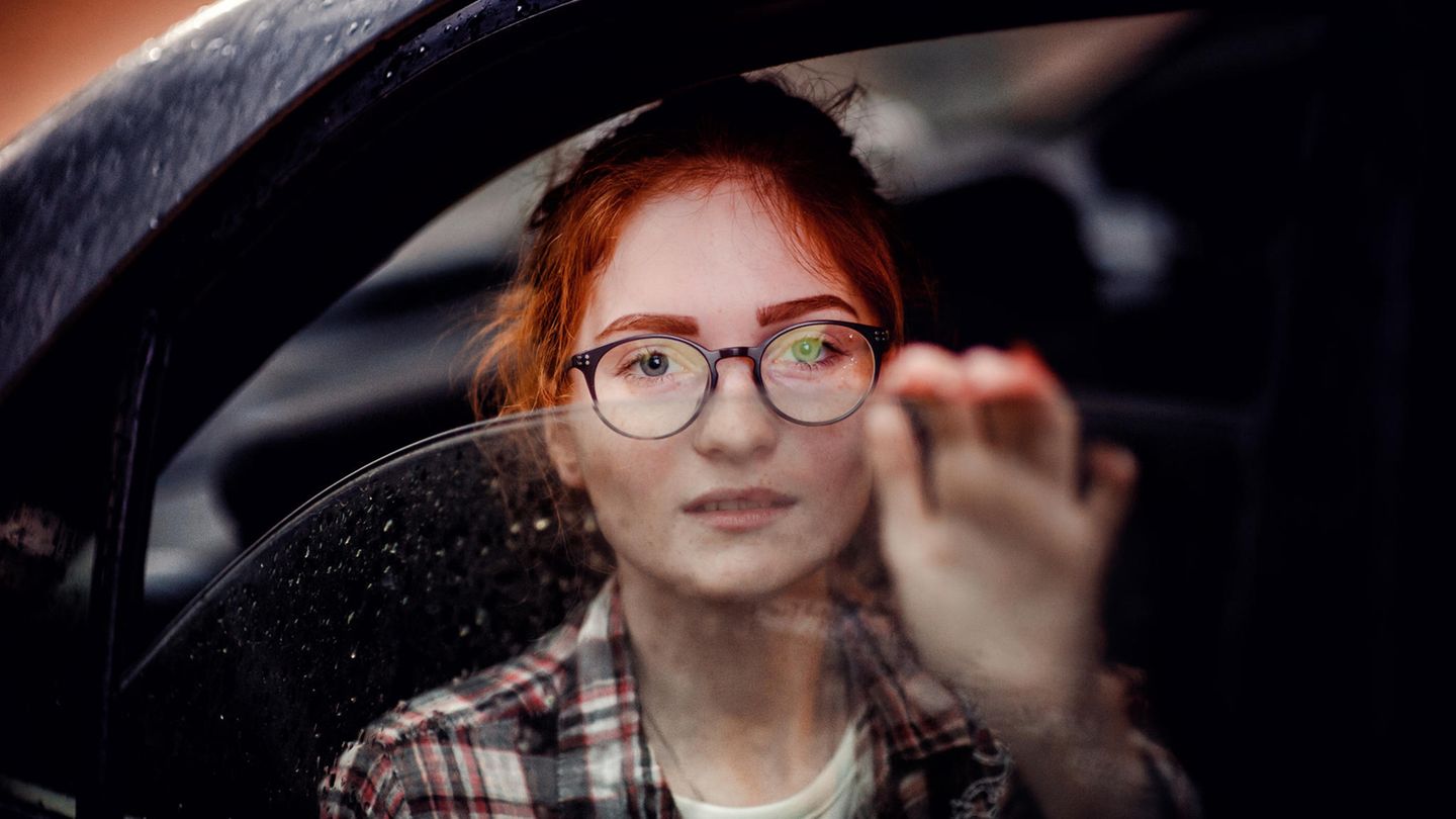 Dieses geheime Handzeichen rettet entführte 16-Jähige | BRIGITTE.de