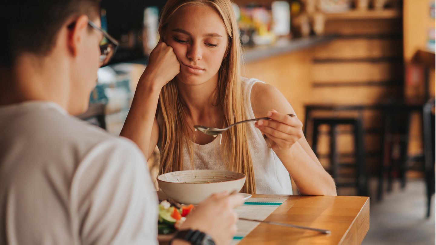 Ernährung: 4 Körpersignale, dass du mehr Fett essen solltest | BRIGITTE.de