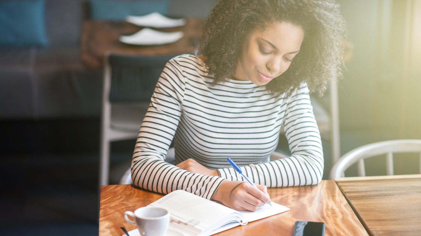 Karrieretagebuch: Warum dich Career Journaling weiterbringt | BRIGITTE.de