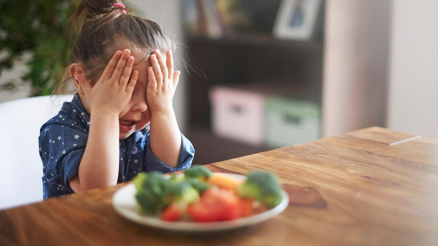 5 Verhaltensweisen, die Kindern einen gesunden Umgang mit Essen ...