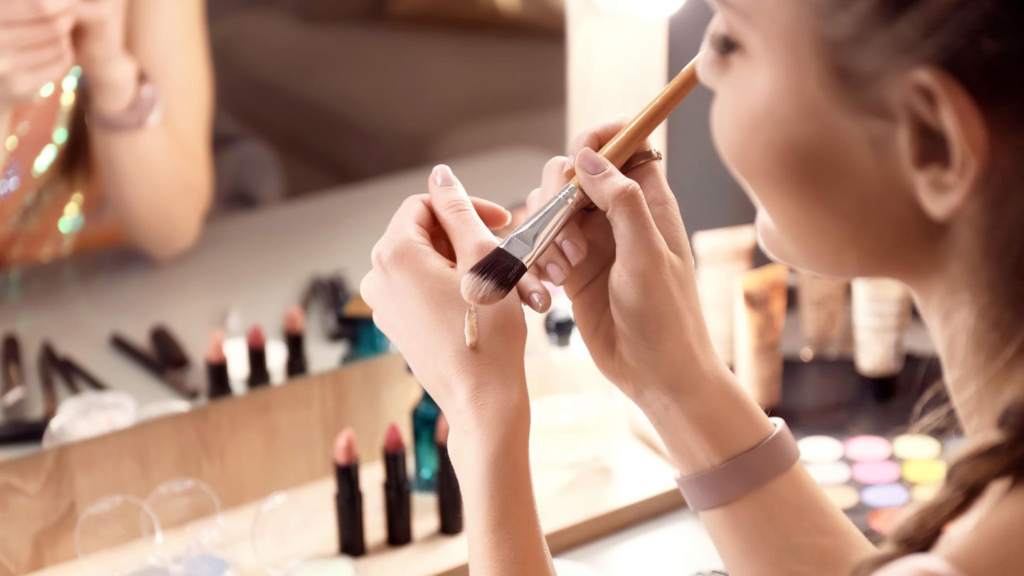 Wasser Foundation Hack So Wird Unser Make Up Besonders Ebenmäßig 2550