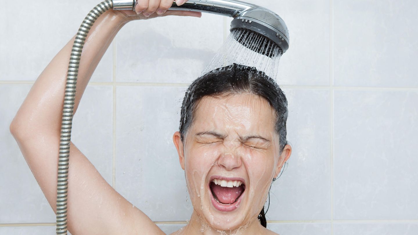 Das passiert mit deinem Körper, wenn du jeden Tag kalt duschst ...