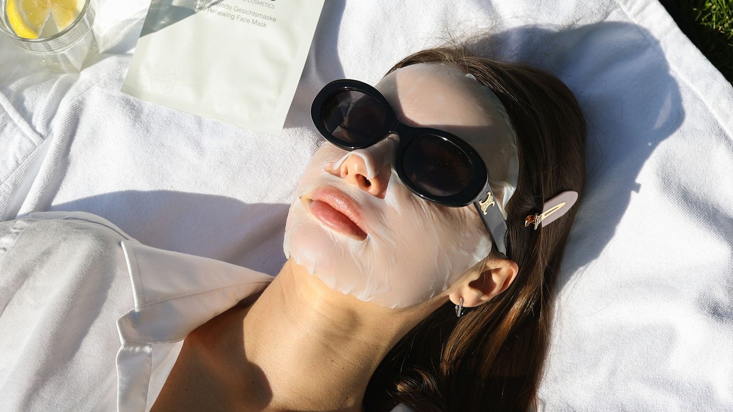 5 Beauty-Redakteurinnen verraten: Produkte, die ihre Beauty-Routine ...