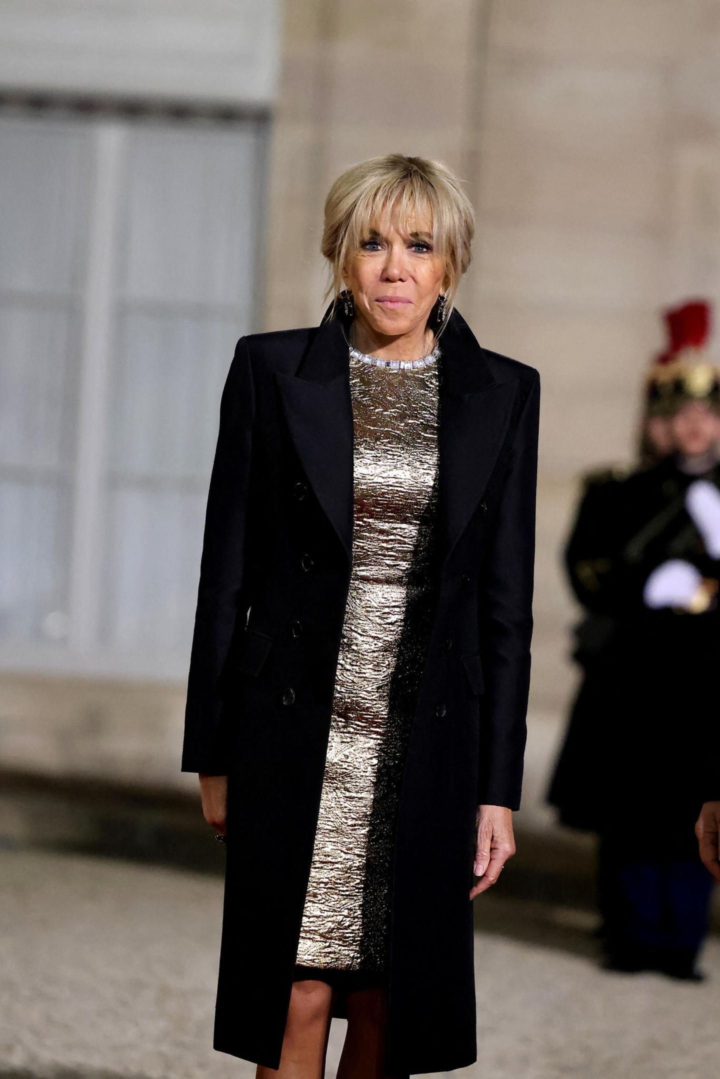 Brigitte Macron : Für ein Staatsdinner zeigt sie sich in edlem Gold Brigitte Macron : Für ein Staatsdinner zeigt sie sich in edlem Gold
