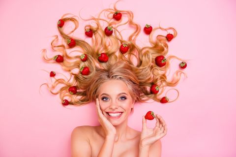 Haare föhnen: Glanz und Pflege wie vom Profi | BRIGITTE.de
