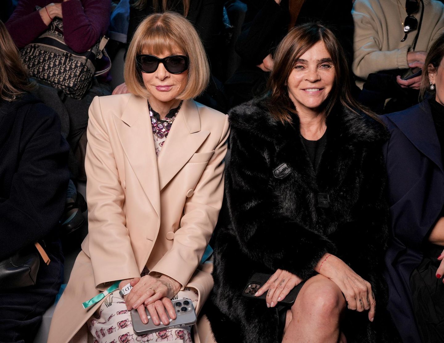 Kate Moss, Carla Bruni + Co.: Diese Stars begeisterten bei der Fashion ...