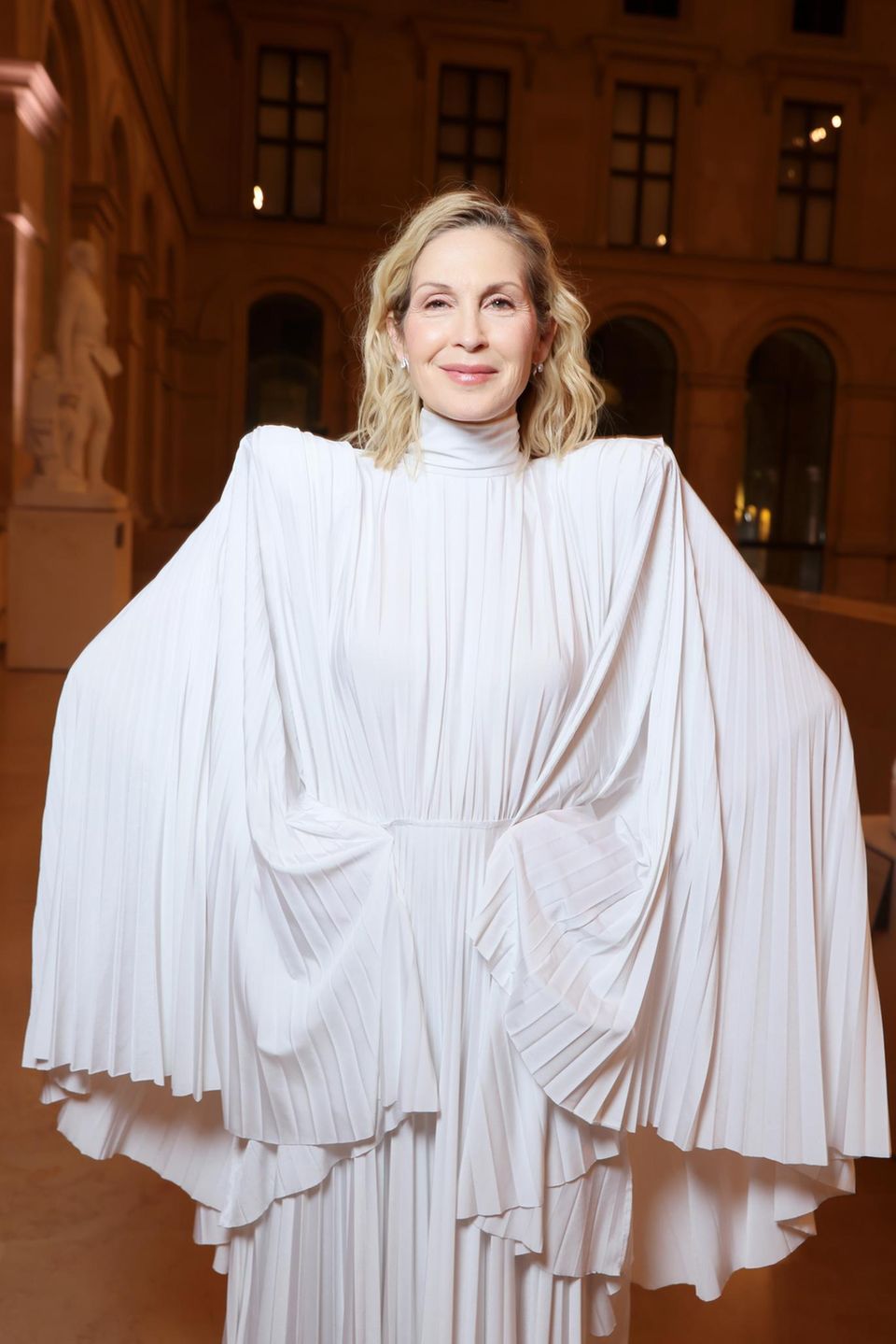 Kate Moss, Carla Bruni + Co.: Diese Stars begeisterten bei der Fashion ...