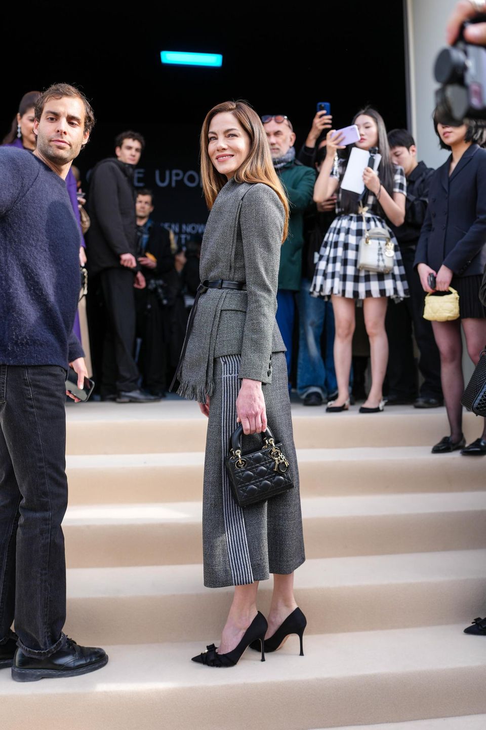 Kate Moss, Carla Bruni + Co.: Diese Stars begeisterten bei der Fashion ...
