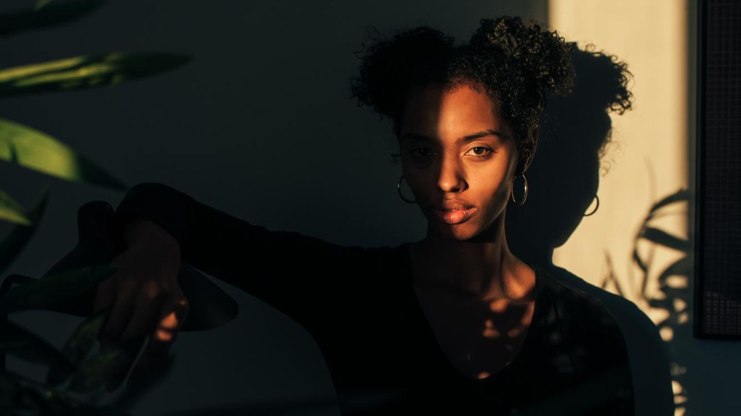 Laut Psychologin: 3 toxische Angewohnheiten, die unser inneres Licht ...