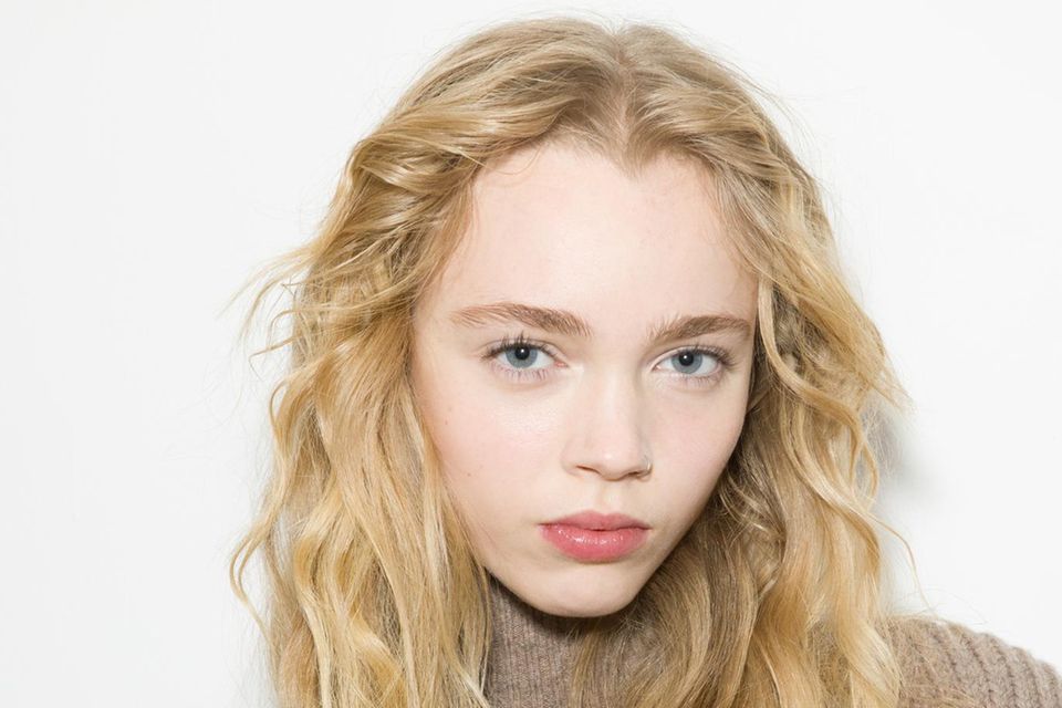 Achseln rasieren: So wird es schmerzfrei glatt! | BRIGITTE.de