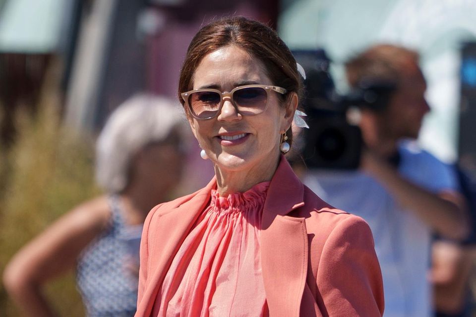 Fashion-Fauxpas: Peinliche Höschenblitzer & Co. der Stars | BRIGITTE.de