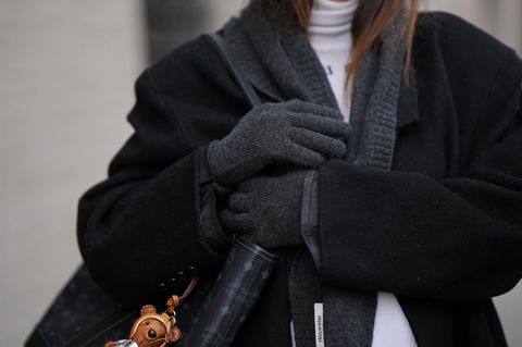 Umsonst + effektiv: Dieser Trick verhindert Pilling an Wollpullis ...