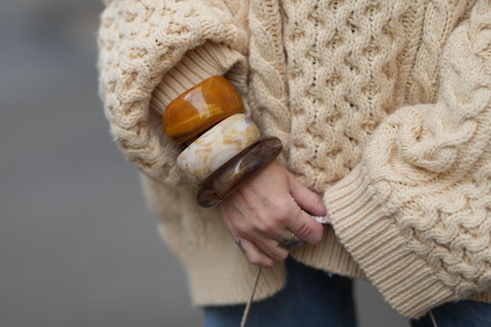 Umsonst + effektiv: Dieser Trick verhindert Pilling an Wollpullis ...