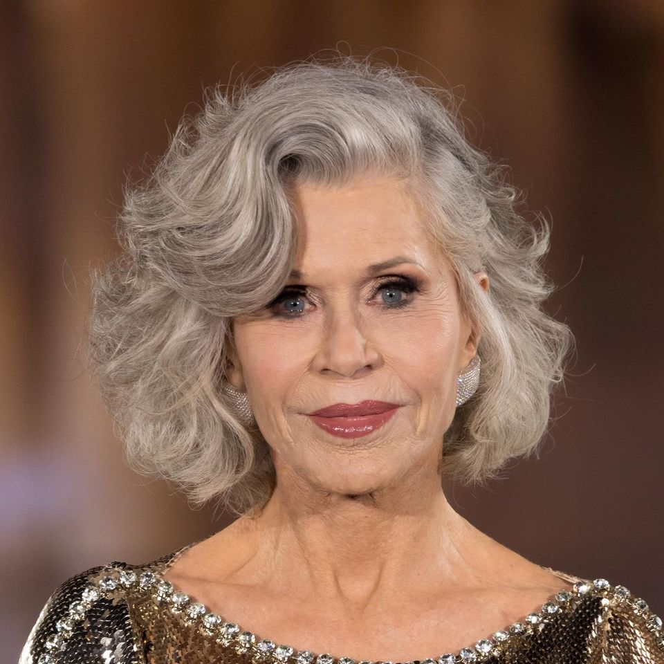 Side Swept Bob: 9 Varianten der Volumen-Bob-Frisur | BRIGITTE.de