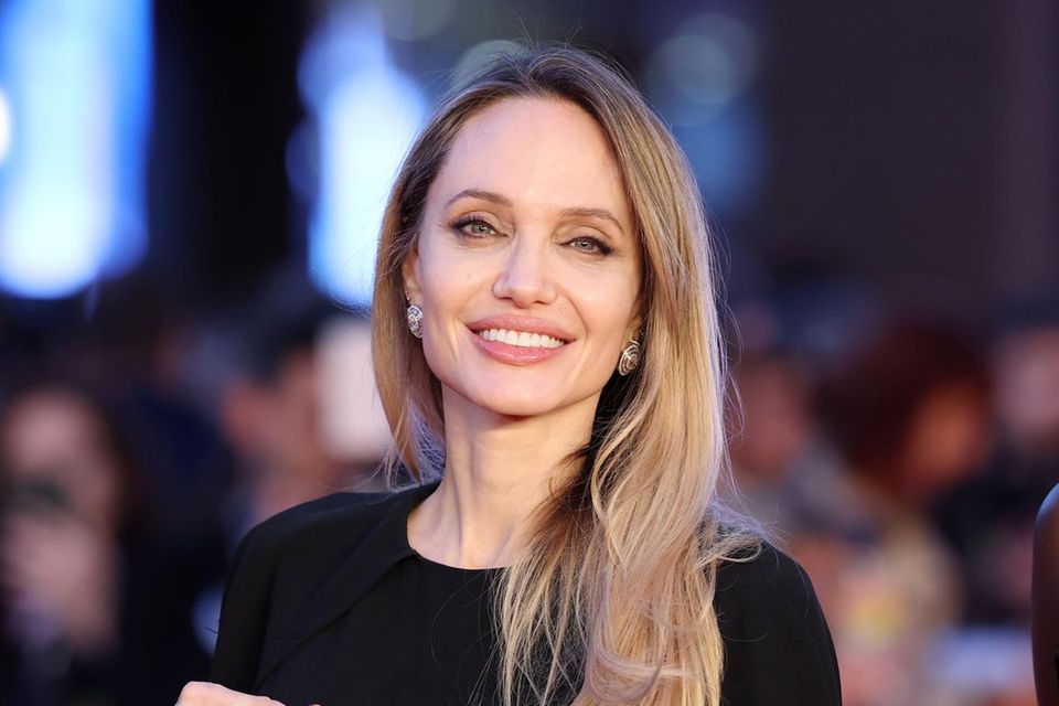 Farbanalyse mit Expertin: Kühl, warm oder neutral – welches Make-up ...