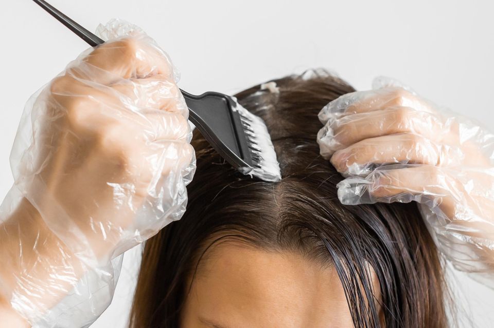 Welche Haarfarbe passt zu mir? So findest du deinen Ton | BRIGITTE.de