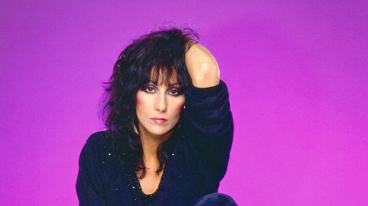 Cher wird 80: Ein glitzernder Mittelfinger gegen Alter, Anpassung und ...